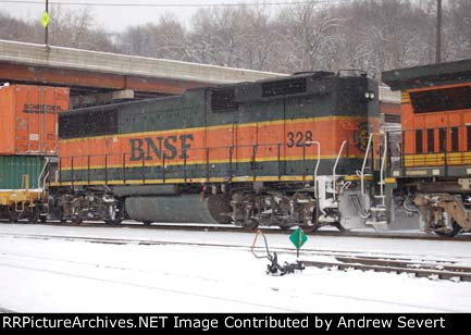 BNSF GP60B 328